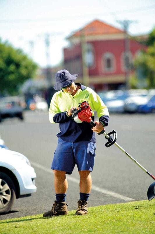 council-worker-whipper-snipping2 - Novaskill